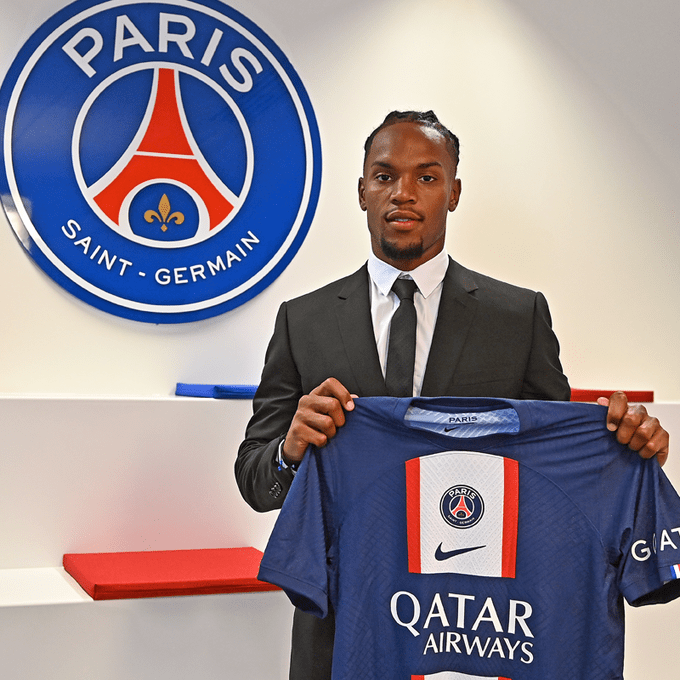 Officiel : Renato Sanches débarque au PSG - Sunusport.com - Site ...